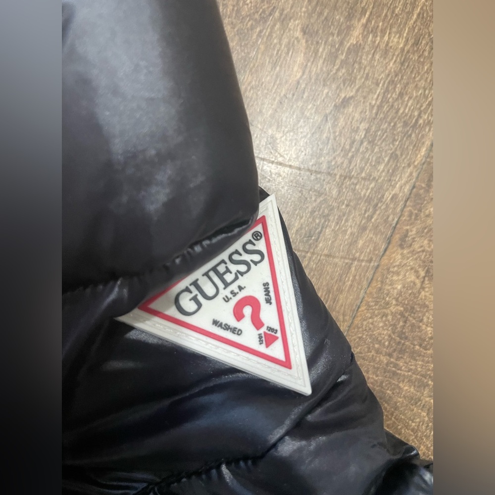 Black Guess Puffer Jacket For Men - Gem